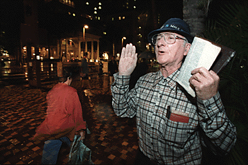 Honolulu Star-Bulletin Features